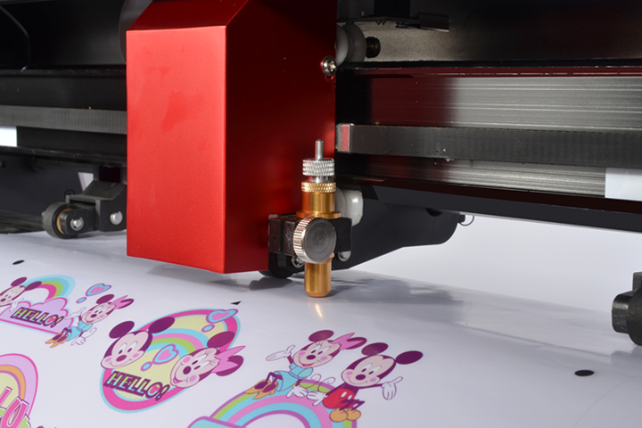 Plotter de corte modelo V60 – Makamba